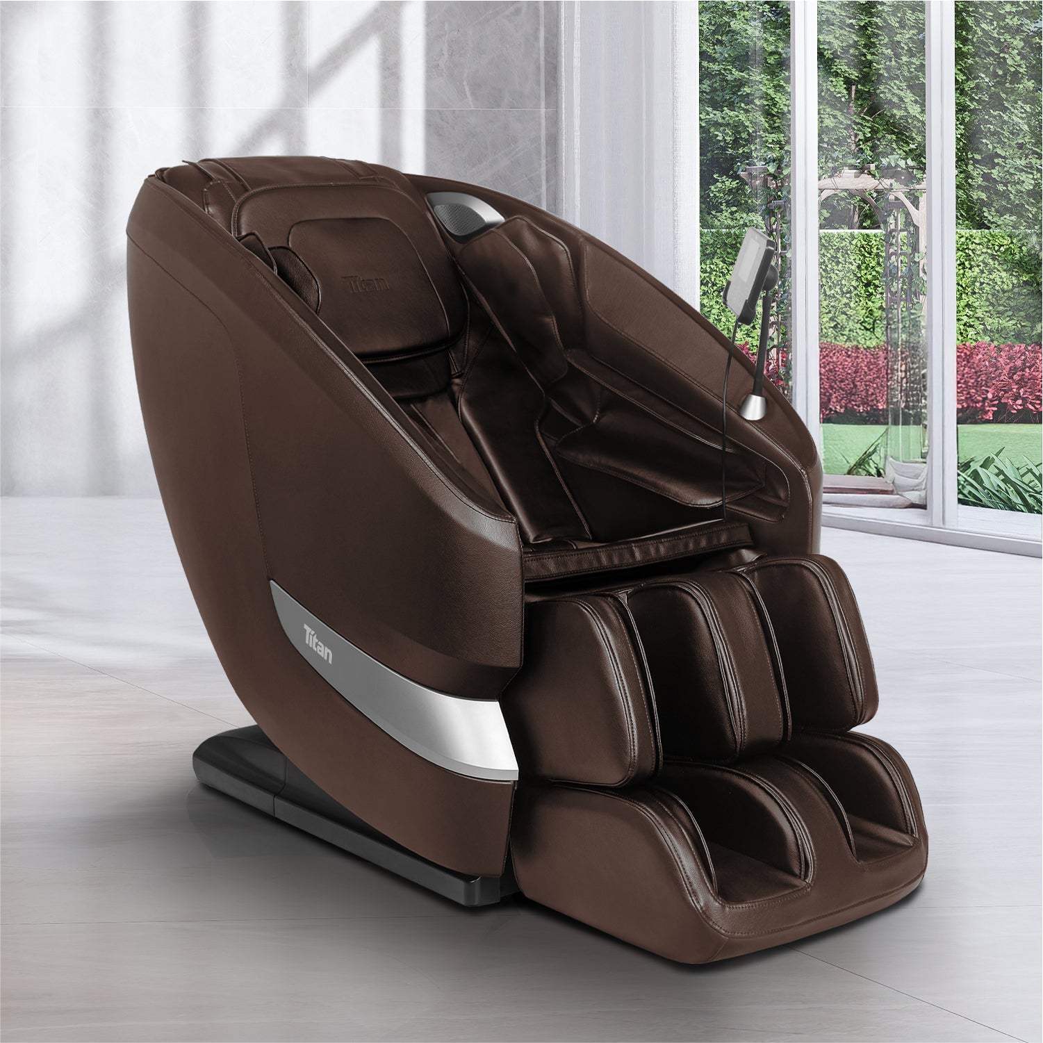 Titan Axiom LE (S50) – Brookstone