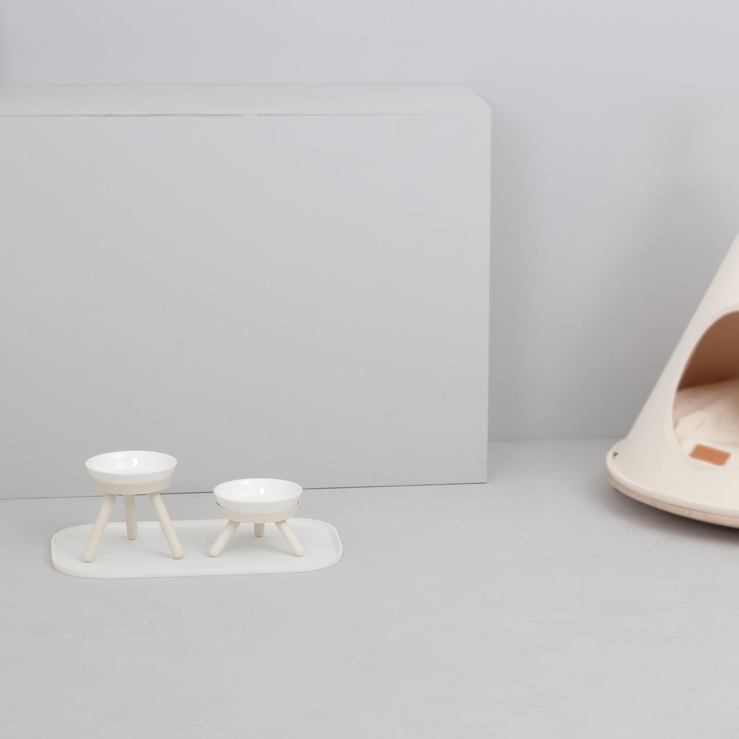 Oreo Pet Table with Bowl - Short | Brookstone